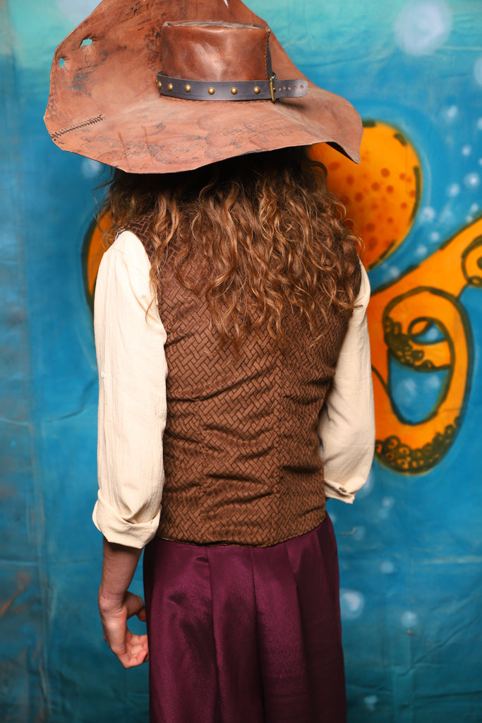 16. Men's Flynn Vest in Cocoa Basketweave - The "Wanders & Wayfinders ...